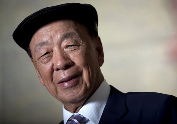 Óbito | Fundador da Galaxy, Lui Che Woo, morre aos 95 anos – Hoje Macau