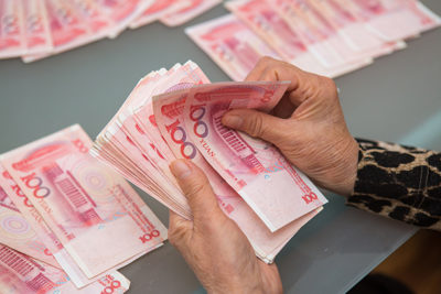 China | Yuan abaixo do esperado após atingir máximos face ao dólar ...