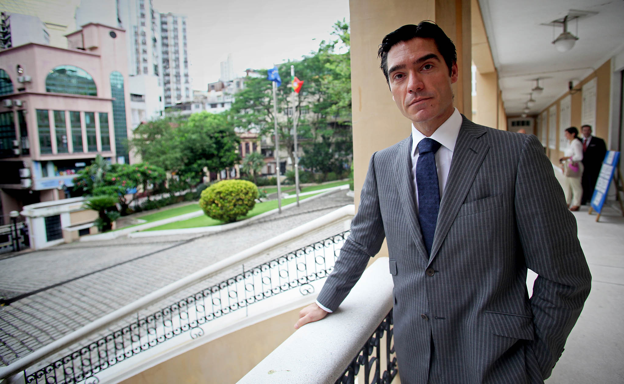 Chan Meng Kam leva Lótus de Ouro; Vítor Sereno é o primeiro diplomata ...