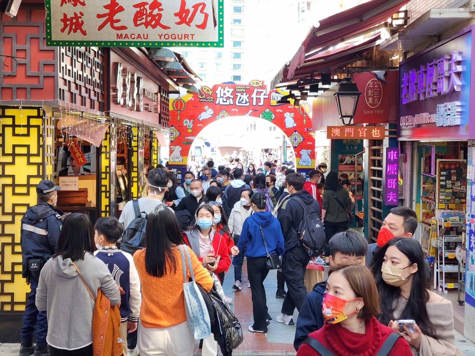 Feriados| Consumo durante feriados mostra vitalidade económica – Hoje Macau