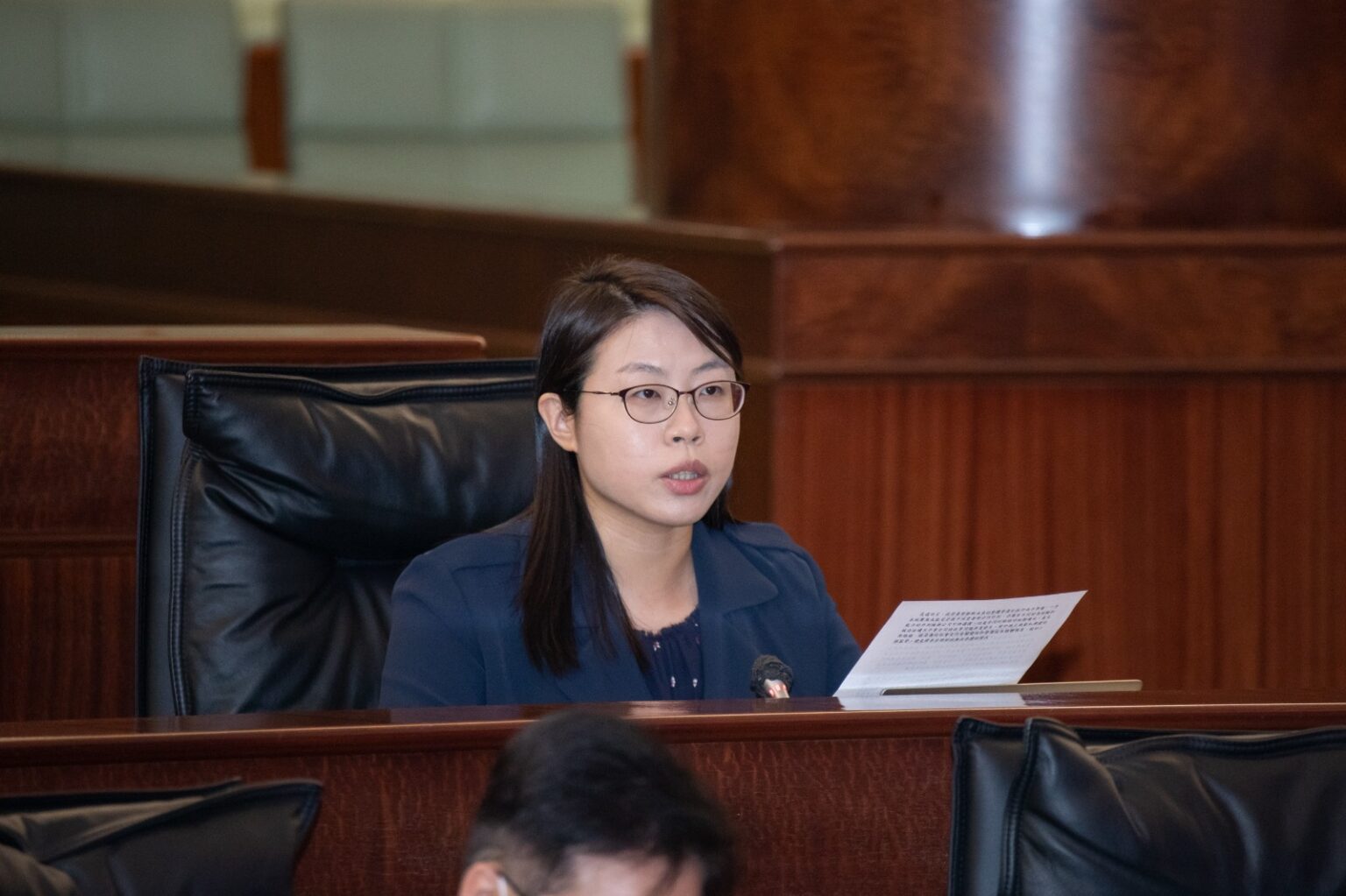 Trânsito | Ella Lei pede combate intenso a infracções de peões – Hoje Macau