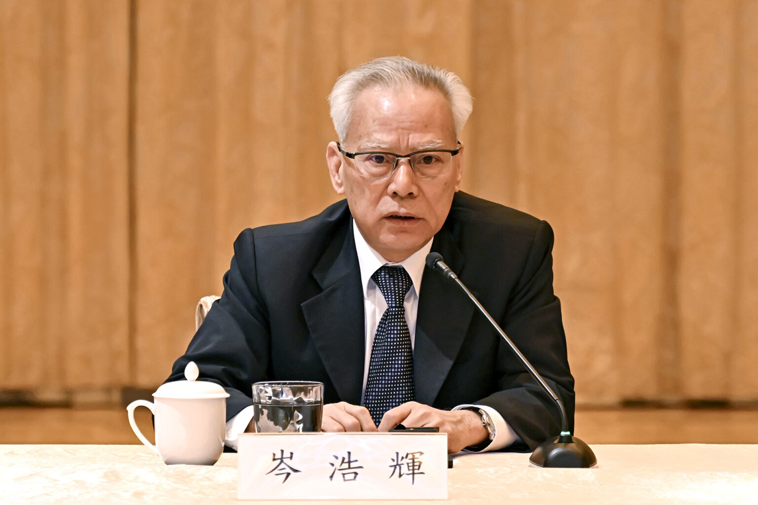 Cooperação | Sam Hou Fai foi recebido por John Lee em Hong Kong – Hoje ...