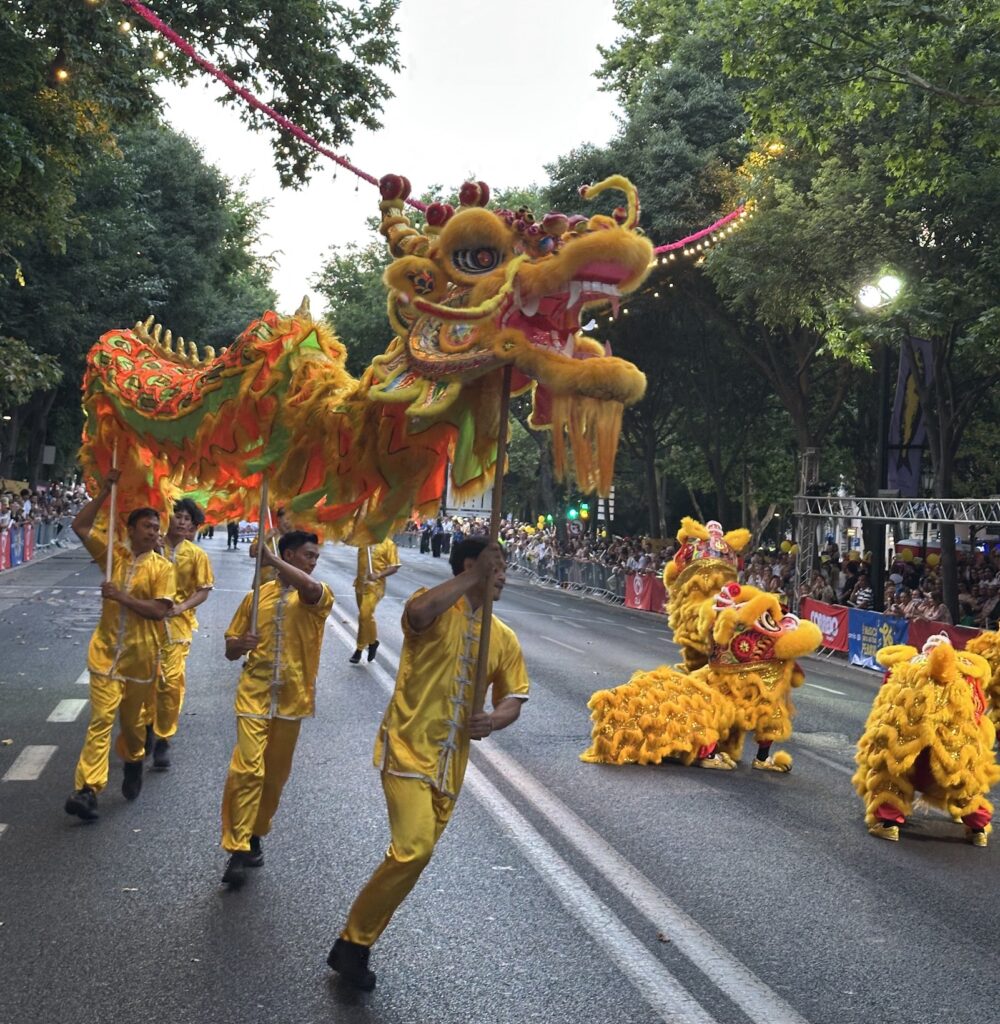 Macau presente nas Marchas Populares de Lisboa, que Alfama venceu ...